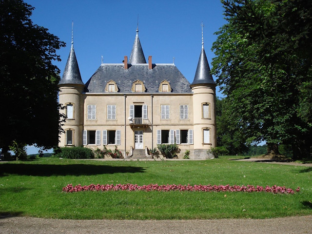 LES PLUS BEAUX CHATEAUX MANOIRS ET RUINES EN SAONE ET LOIRE 71 
